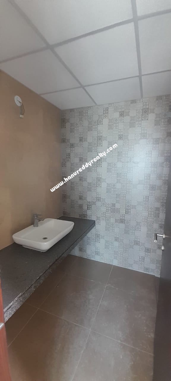 3 BHK Flat for sale at Perungudi, Brigade World Trade Center Residences ...